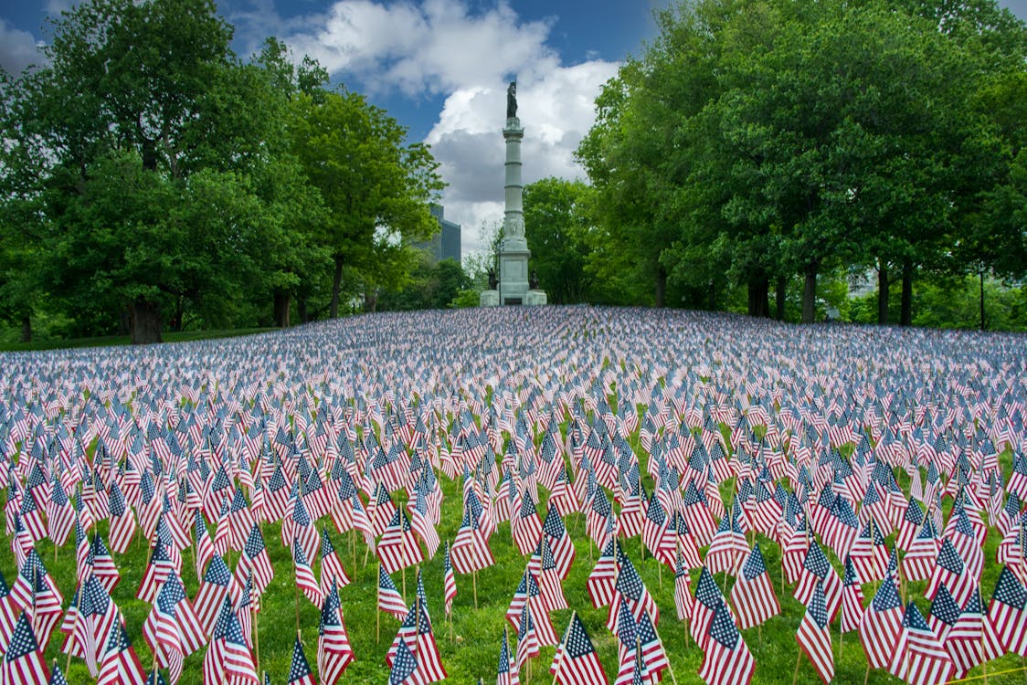 Що відзначають у Memorial Day в США ? — Averkov Immigration Services